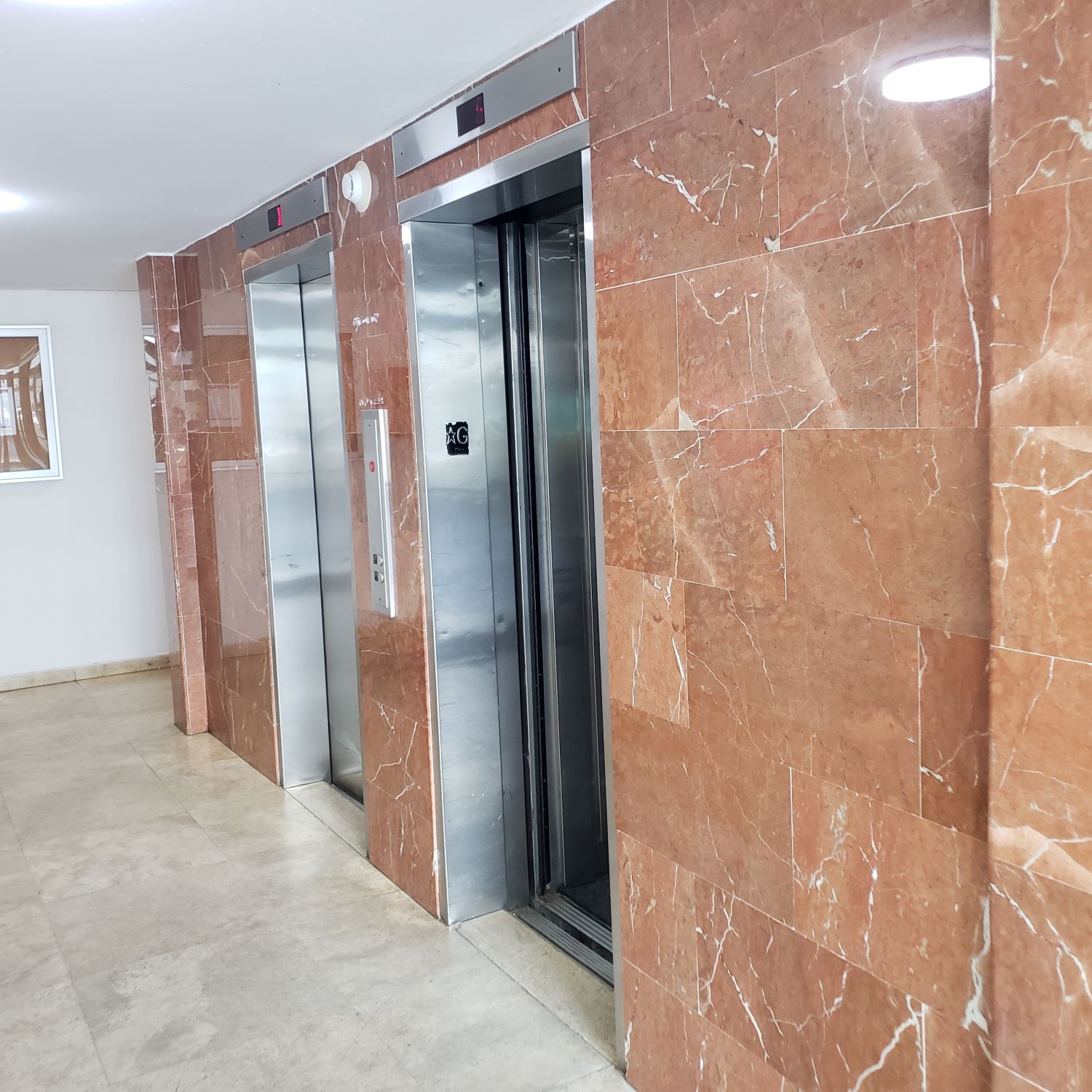 Reef Tower Ocean View Isla Verde Beach Access - Boricua Realty